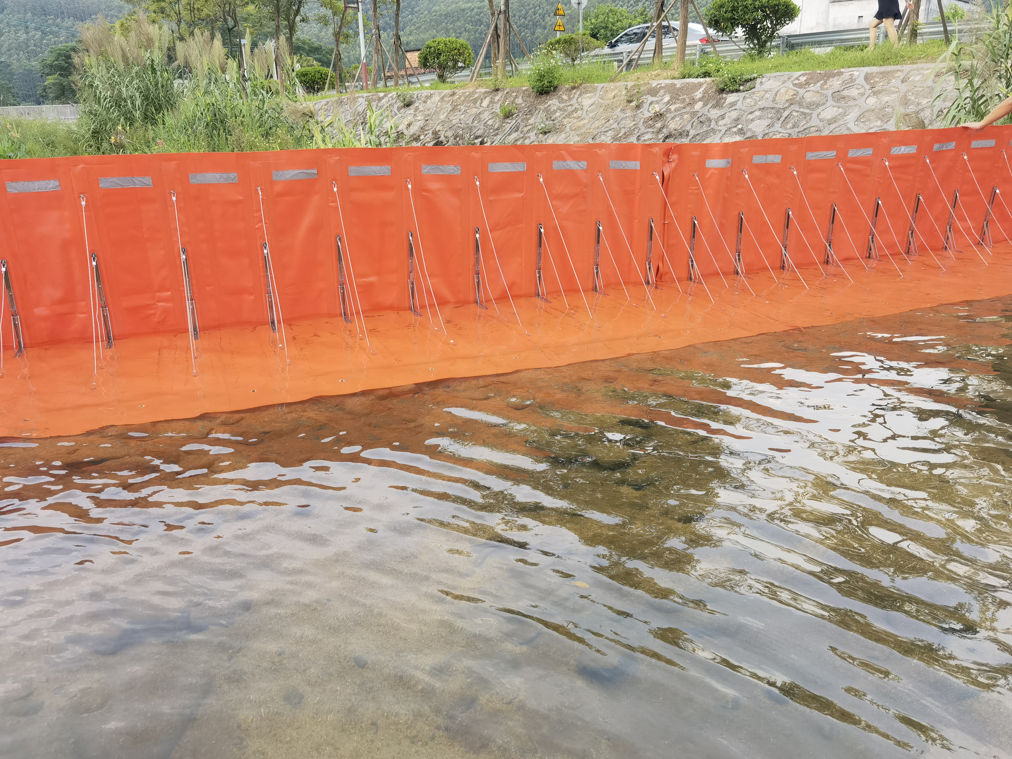 Why you should choose flood barrier rather than sand bag? - Foshan ...
