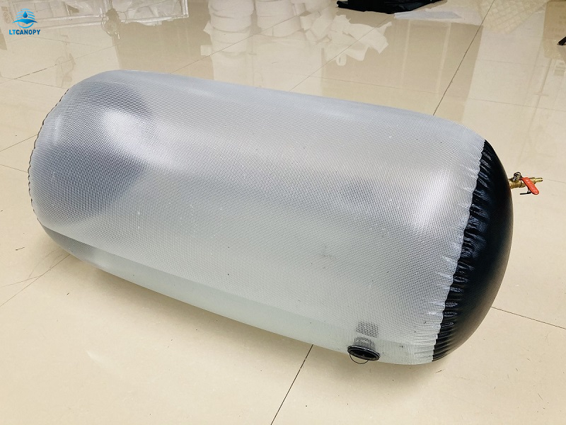 PVC Transparent Net Tarpaulin Inflatable Air Bag Tank - Buy Air bag ...