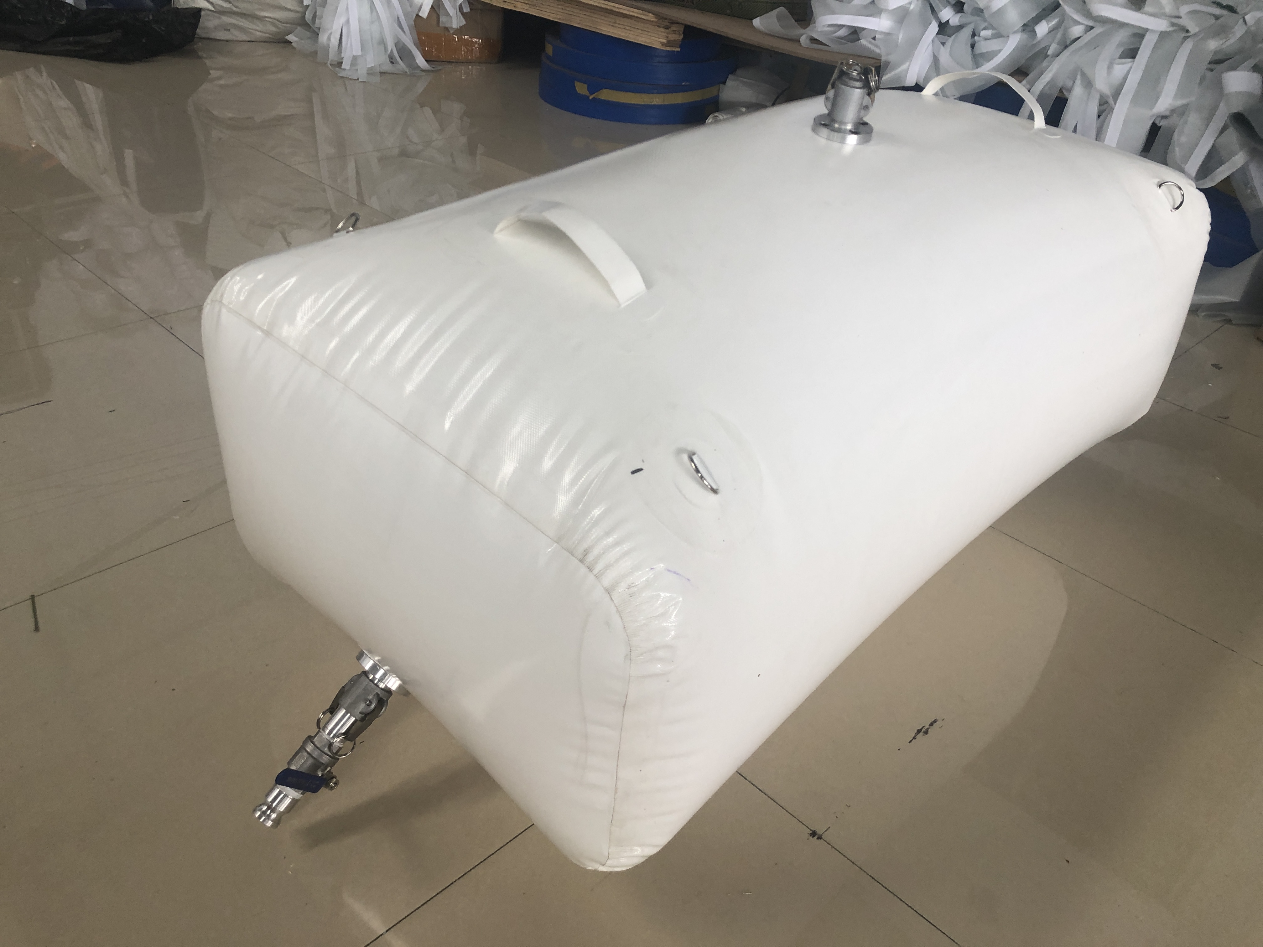 Blue Water Filled Bladder Tank for Construction Site - Buy large water ...