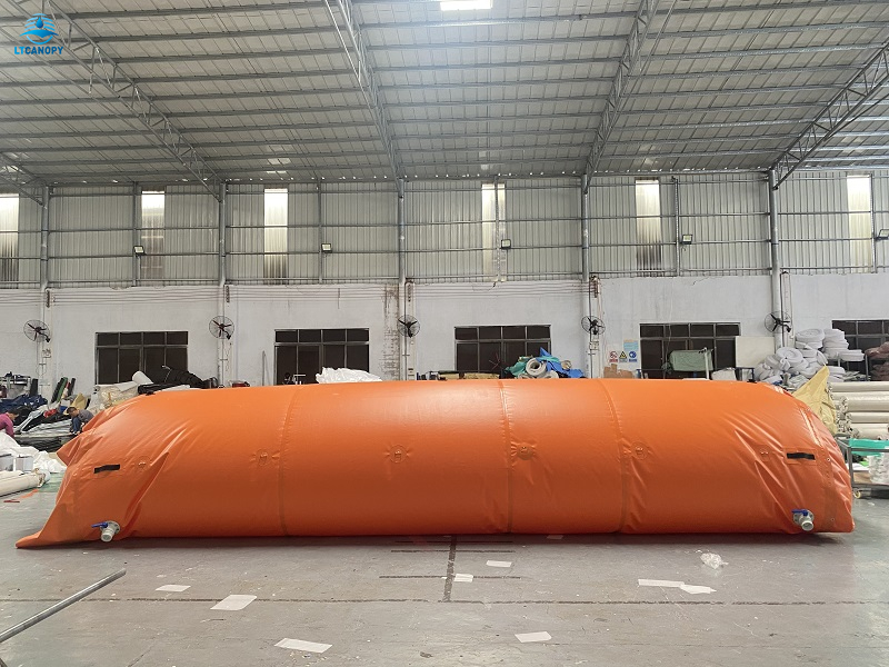 Temporary Water Dam for Flood Control - Buy inflatable flood barrier ...