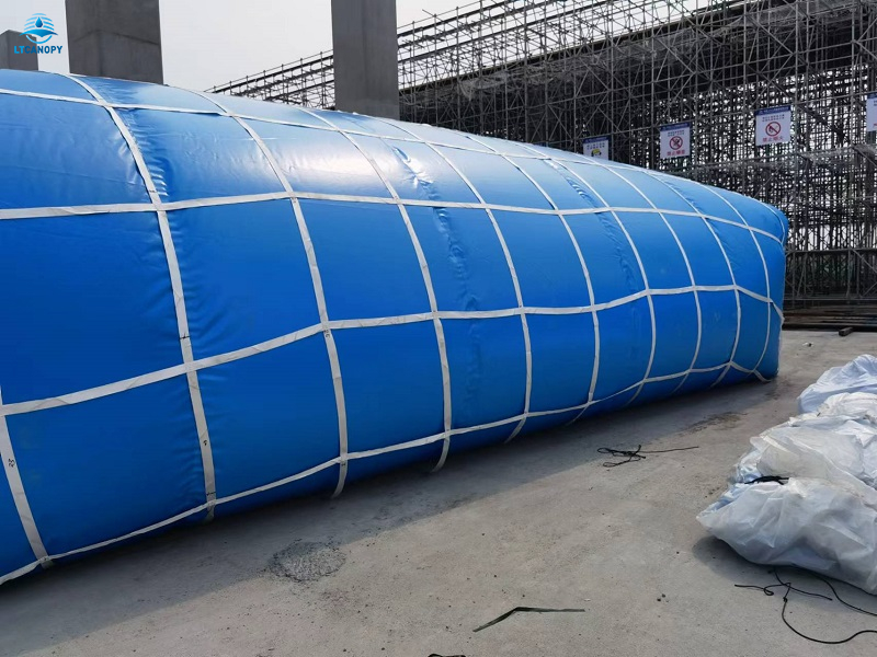 Blue Water Filled Bladder Tank for Construction Site - Buy large water ...